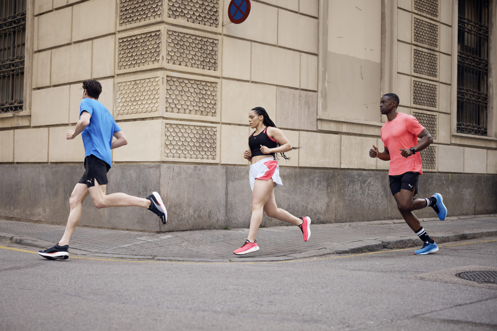 PUMA PRESENTA SU NUEVA CAMPAÑA DE RUNNING PROTAGONIZADA POR LAS DEVIATE ...