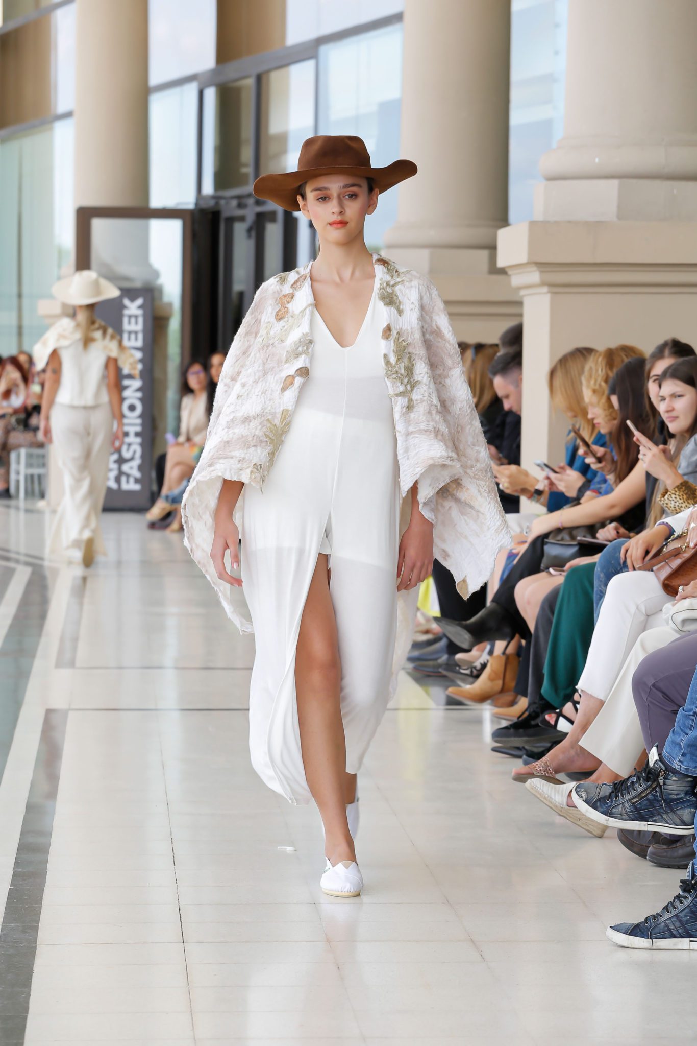 DESFILE SUSTENTABLE DE AMSOAR - LAS ROSAS