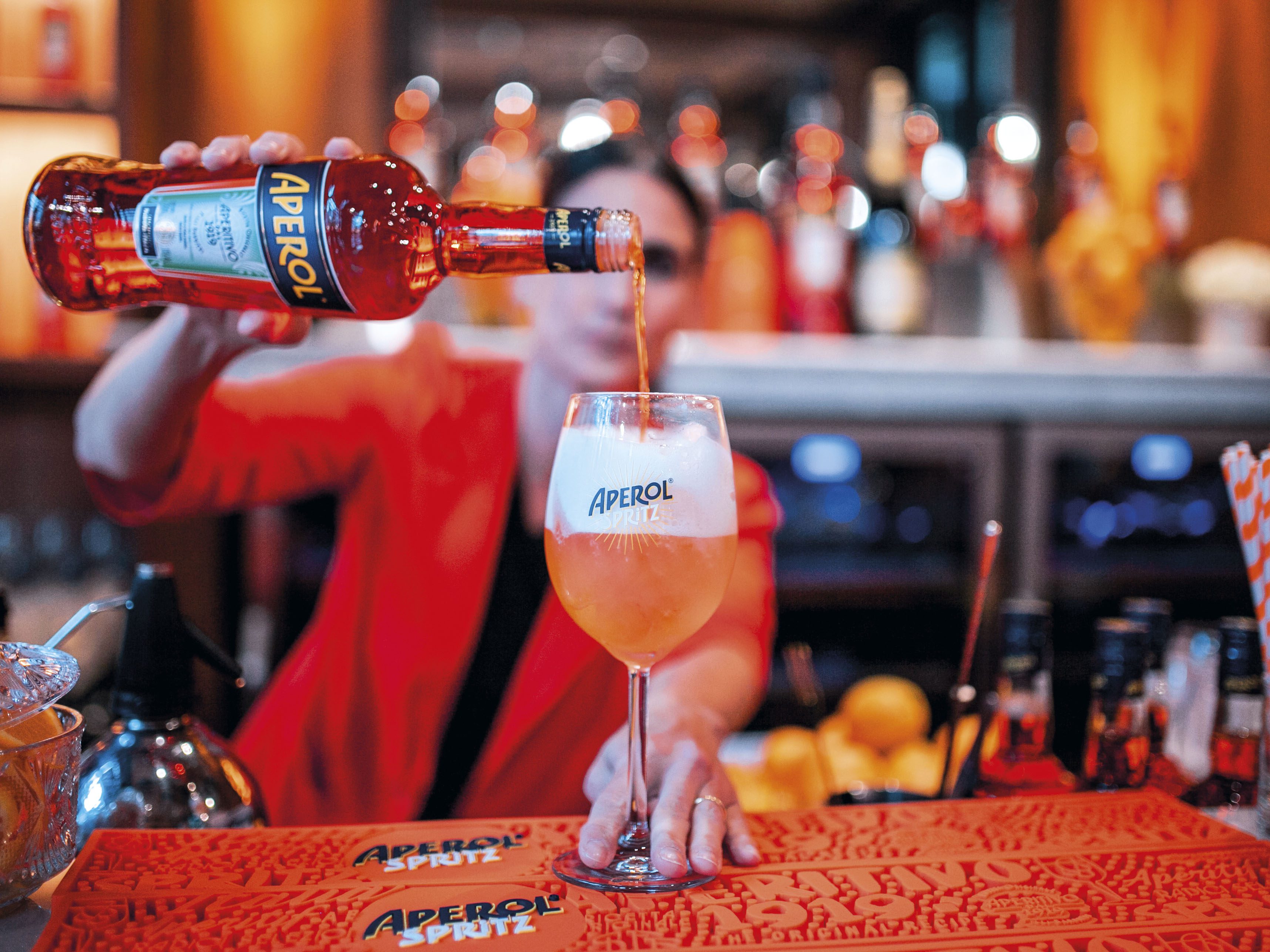 APEROL SPRITZ, EL TRAGO DEL MOMENTO - LAS ROSAS