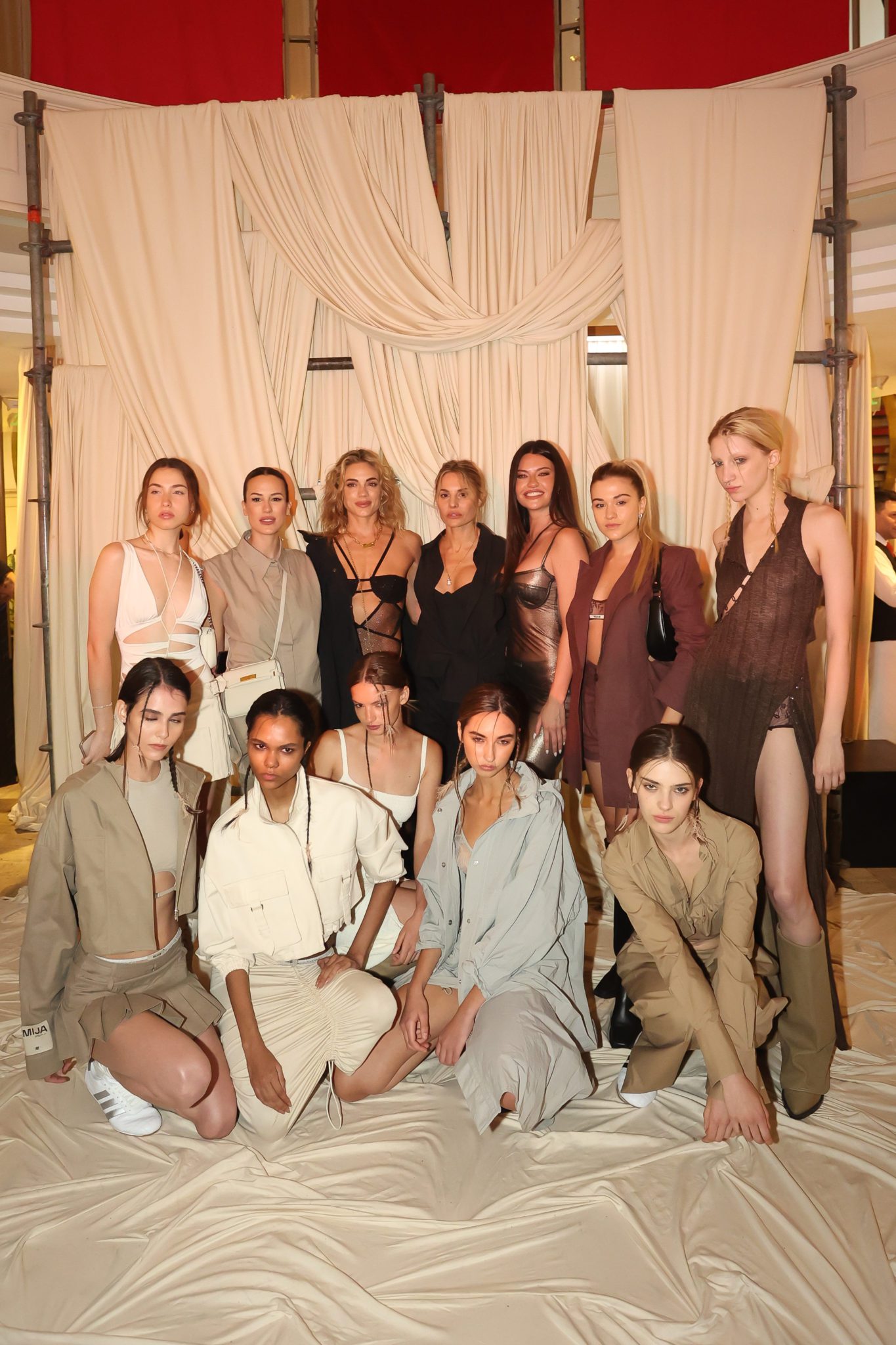 MIJA DESEMBARCA EN PATIO BULLRICH - LAS ROSAS